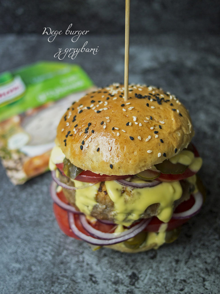 Wege burger z grzybami : Nerdy Cookin